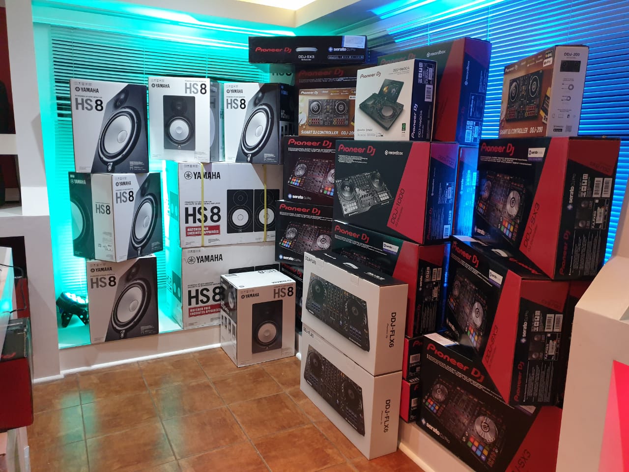 4tune Records PTY Ltd T/A Soundselect - nichemarket